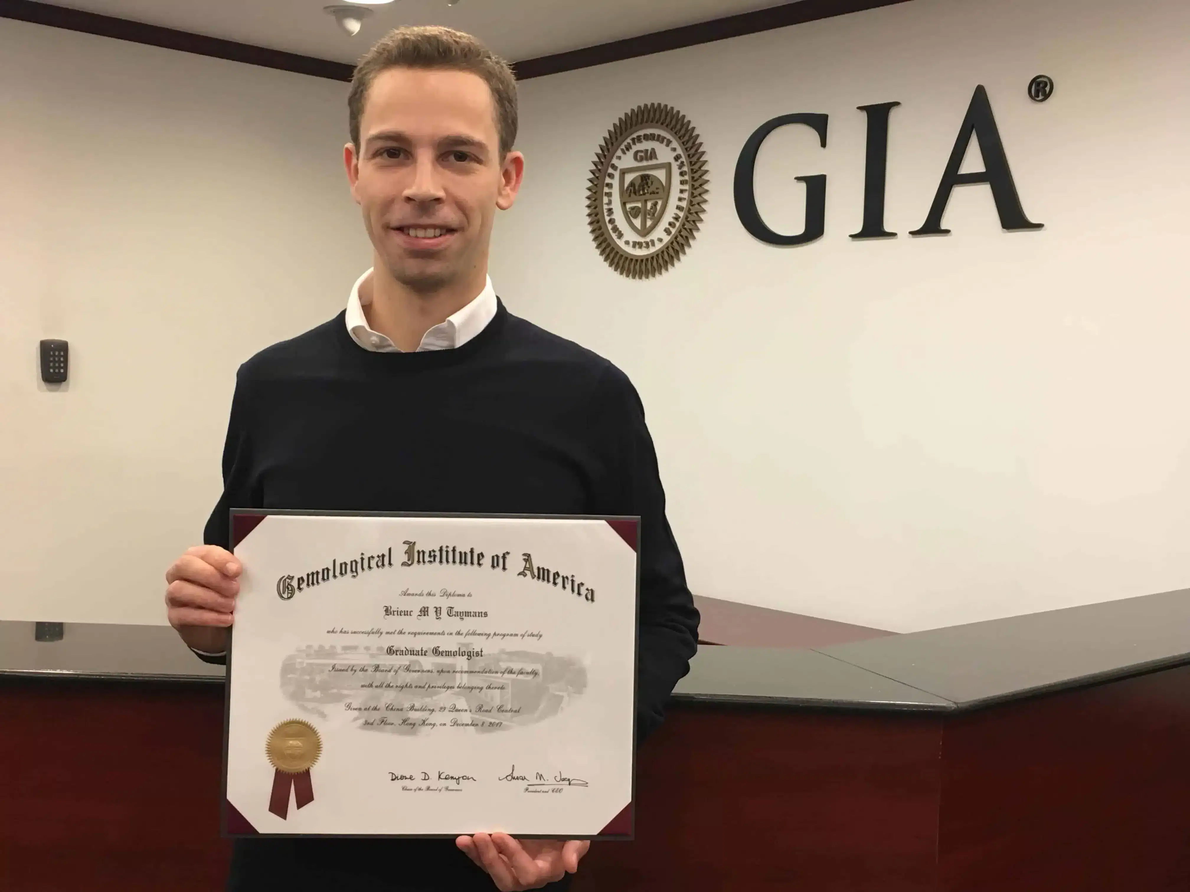 Taymans Fine Gems | Experts Gemologist - Colored Gemstones